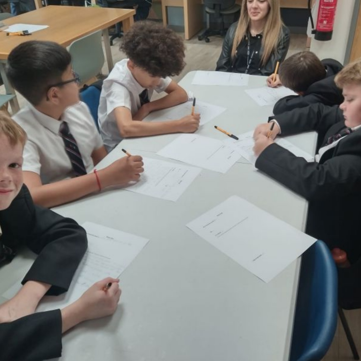 Hewens College - Hayes End Library