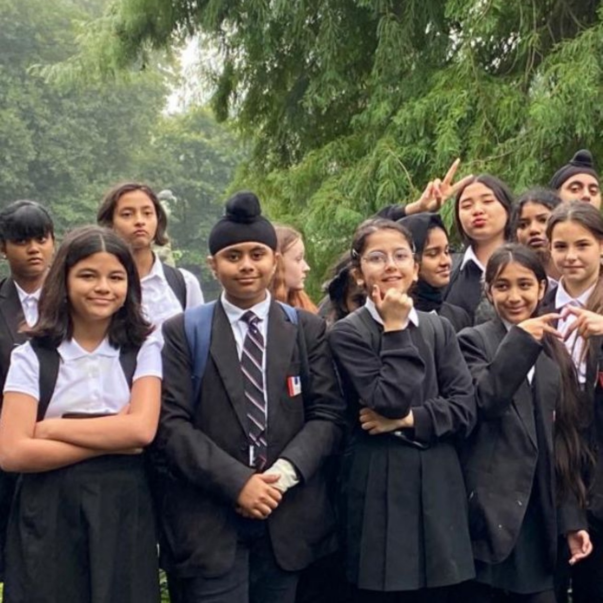 Hewens College - Trip to Kew Garden